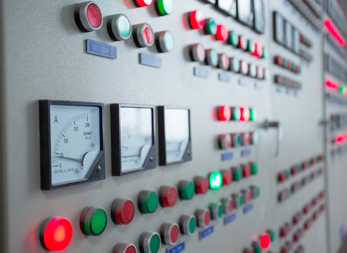 How Does a PLC Communicate with SCADA?Bridging Industrial Automation w ...